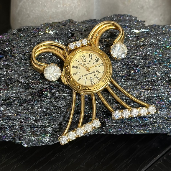 Jewelry | Vintage Gold Tone Quemex Watch Brooch | Poshmark